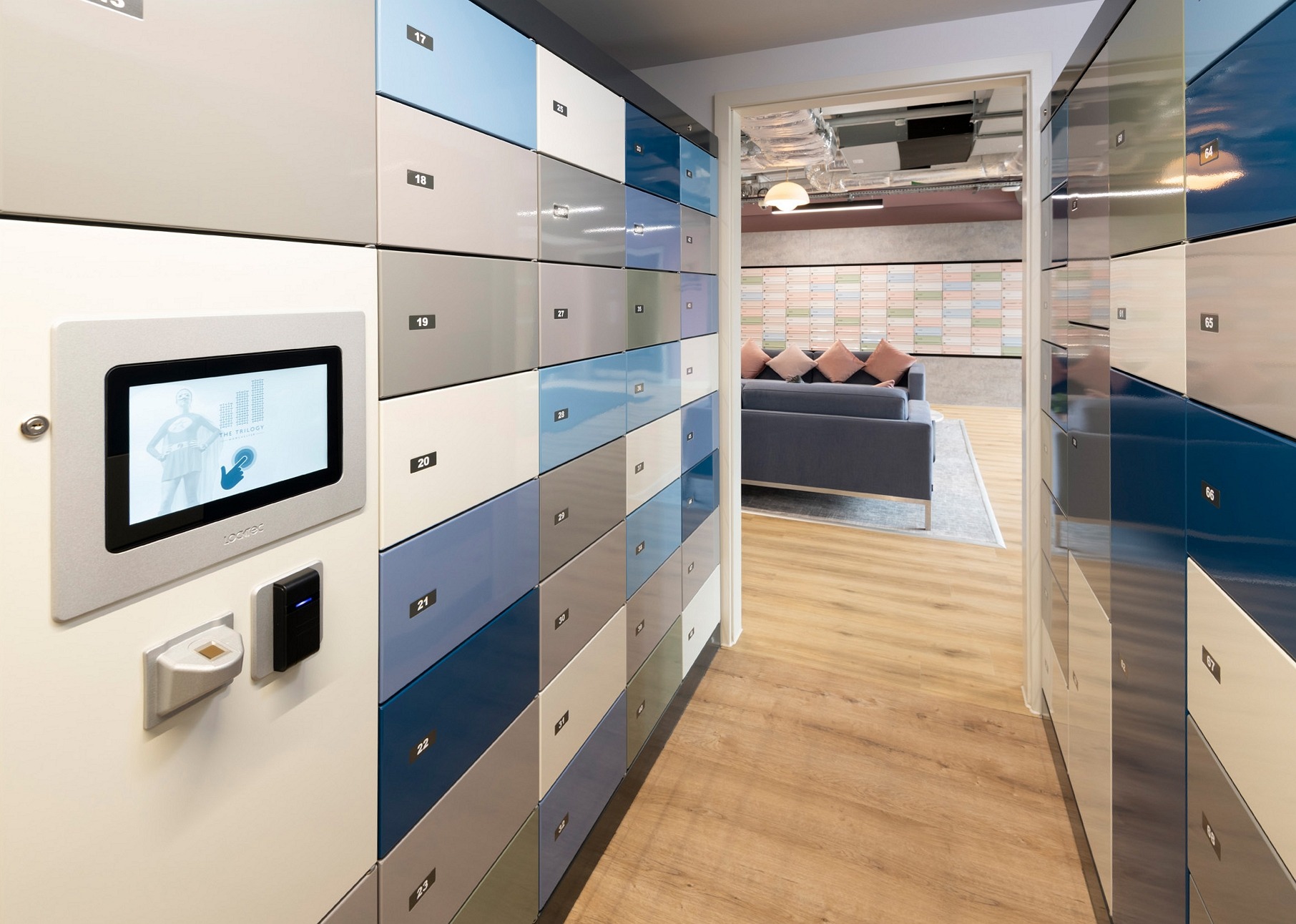 E-Concierge parcel station for residential buildings and real estate